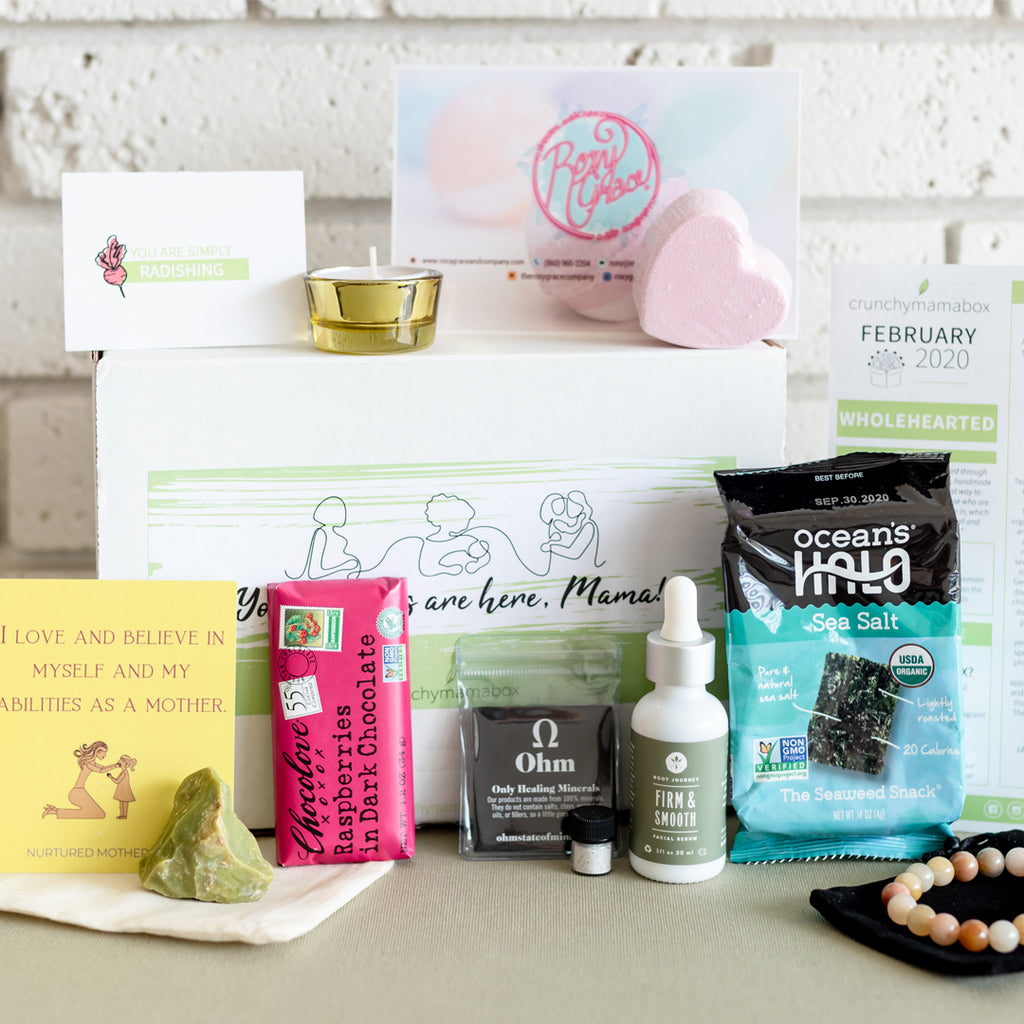 Firm & Smooth Facial Serum – Crunchy Mama Box